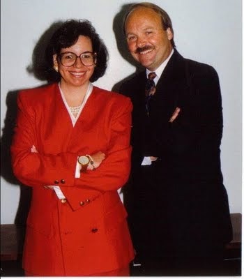 Cheers to 32 Years! - Retail News & More