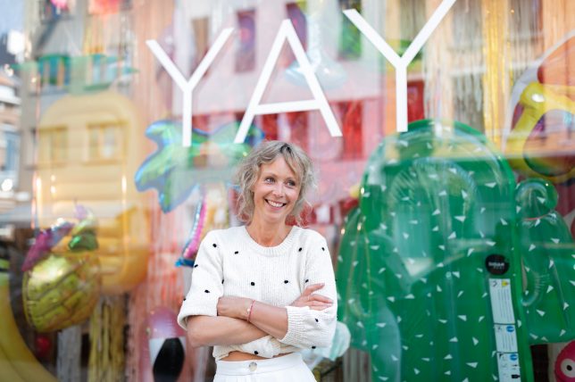 6 Holiday Retail Display Ideas to Try This Season - Retail News & More