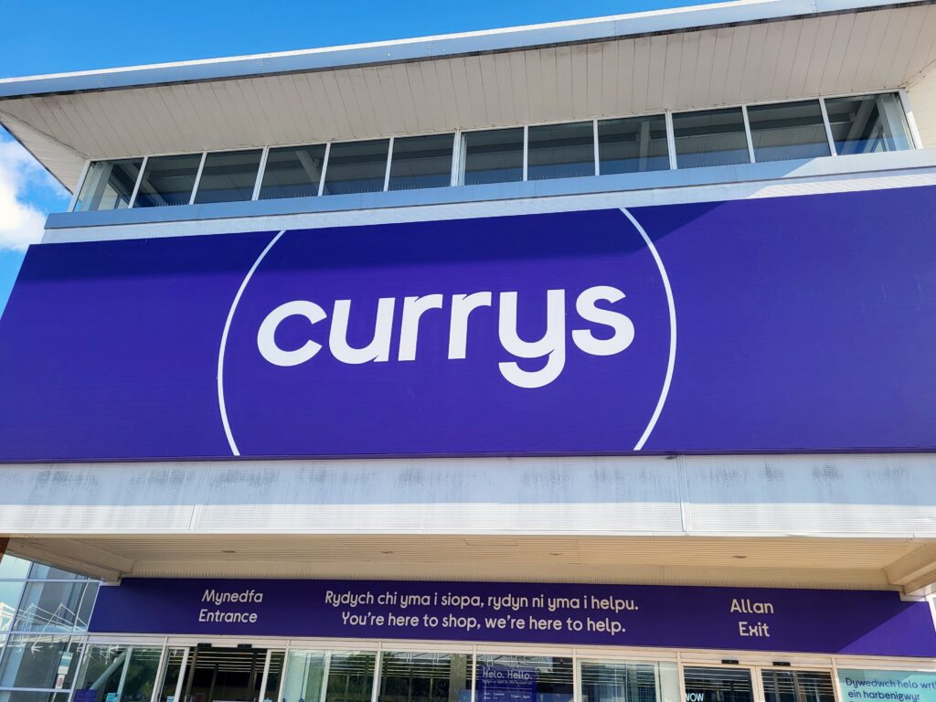 Currys boss blasts government for minimum wage hike - Retail News & More